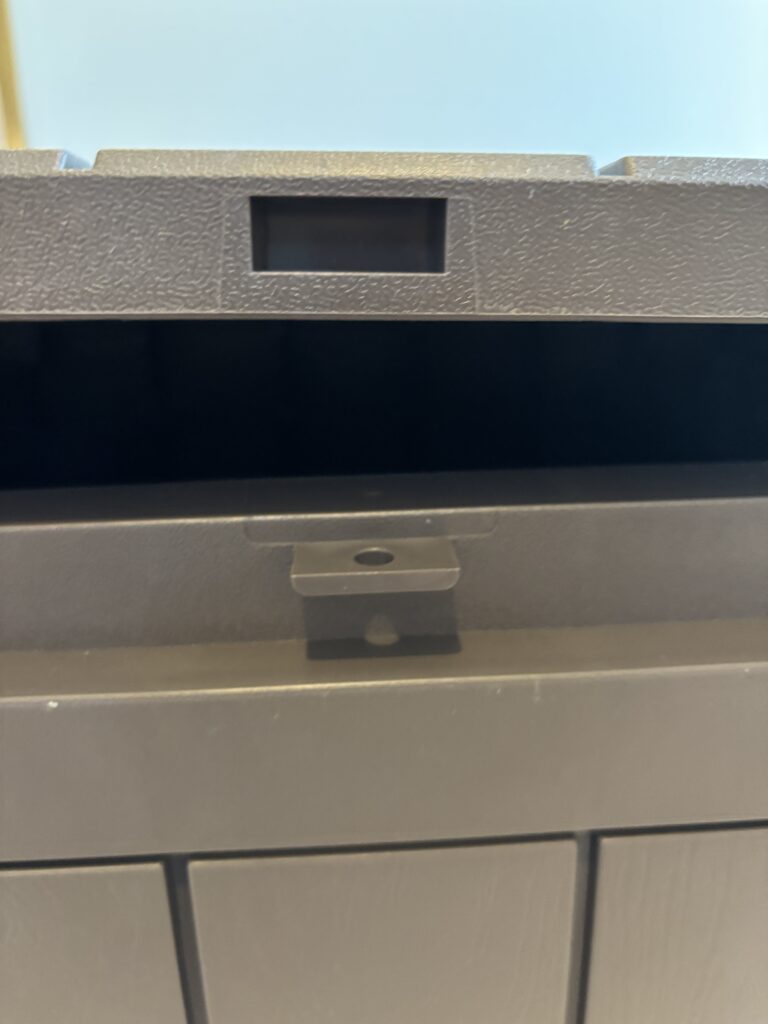 【庭がスッキリ】女性一人で組み立てOK！Alebert収納ボックスが優秀すぎた | Rinのシンプルライフ